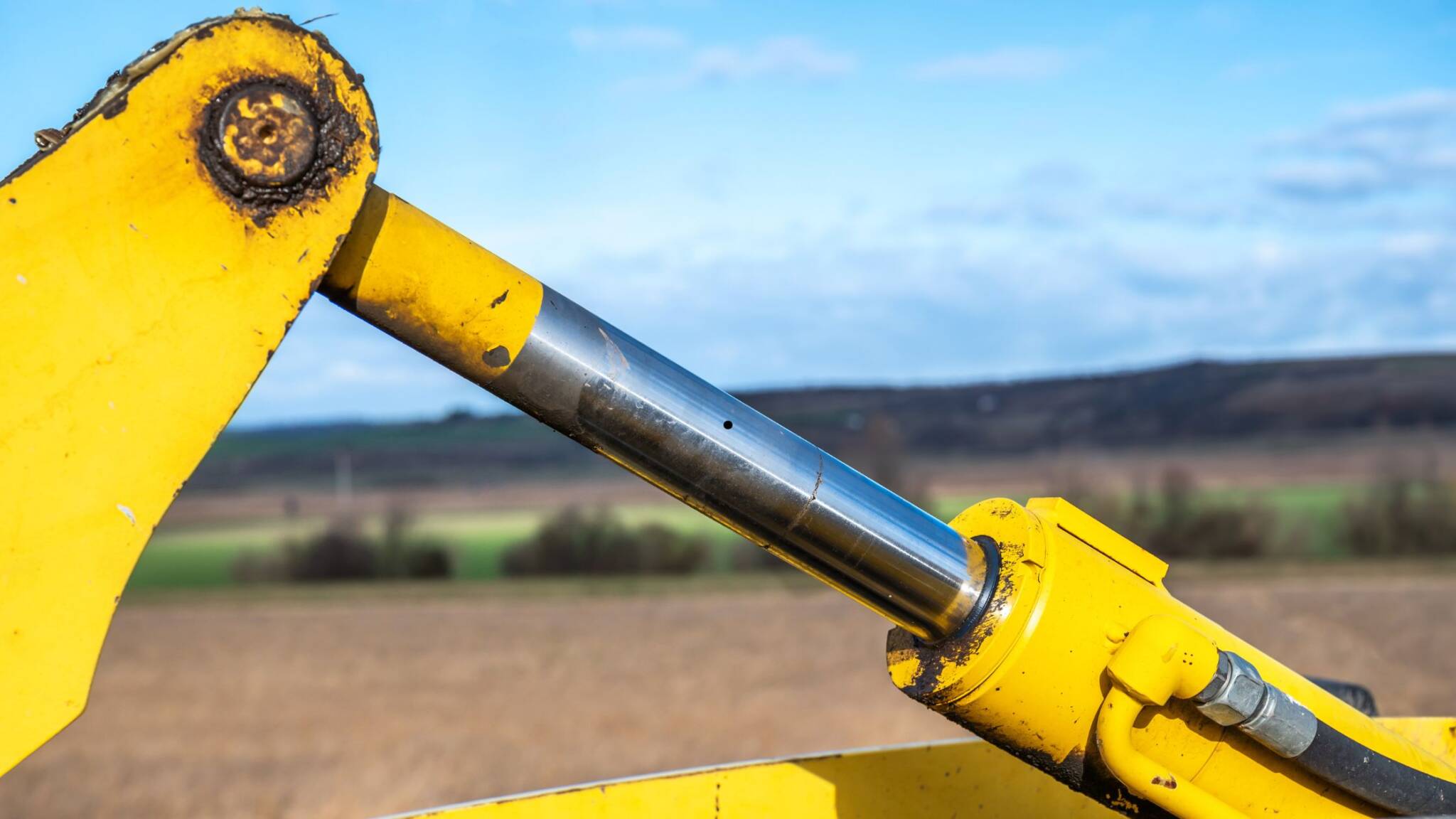 Performance Comparison of Low-Pressure vs. High-Pressure Hydraulic ...