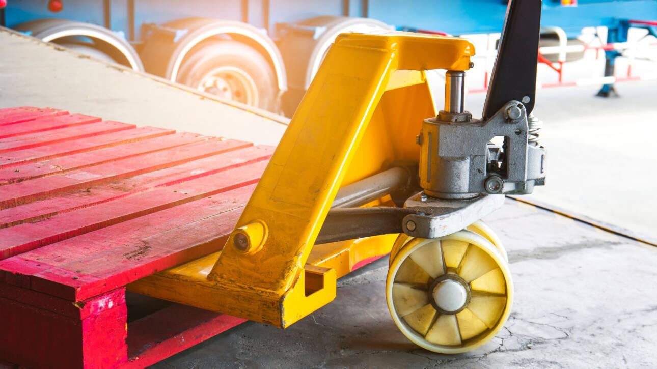 Different Hydraulic Mechanisms in Pallet Jacks - A Complete Guide